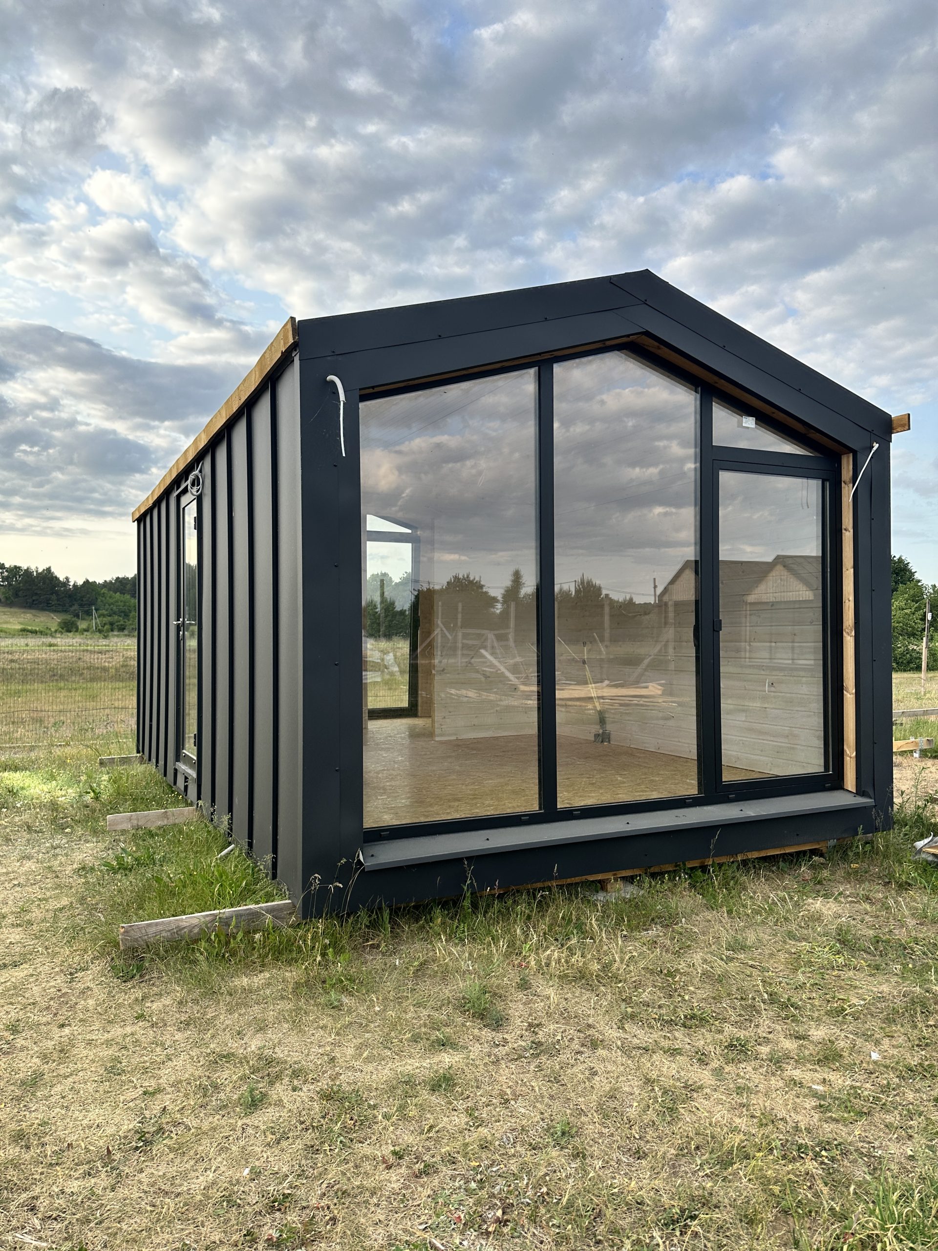 The completed MINIS house project is ready for transport – MM Statyba, Ltd